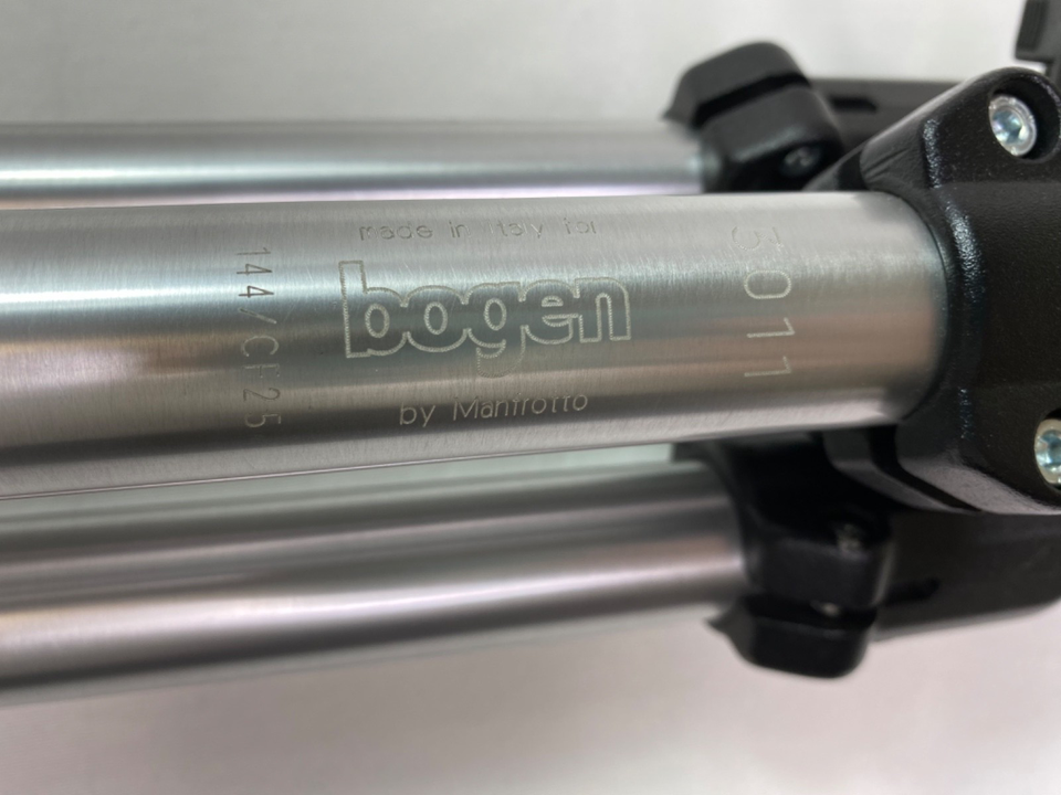 Bogen 3011 Professional Tripod W/ 3025 Head | eBay