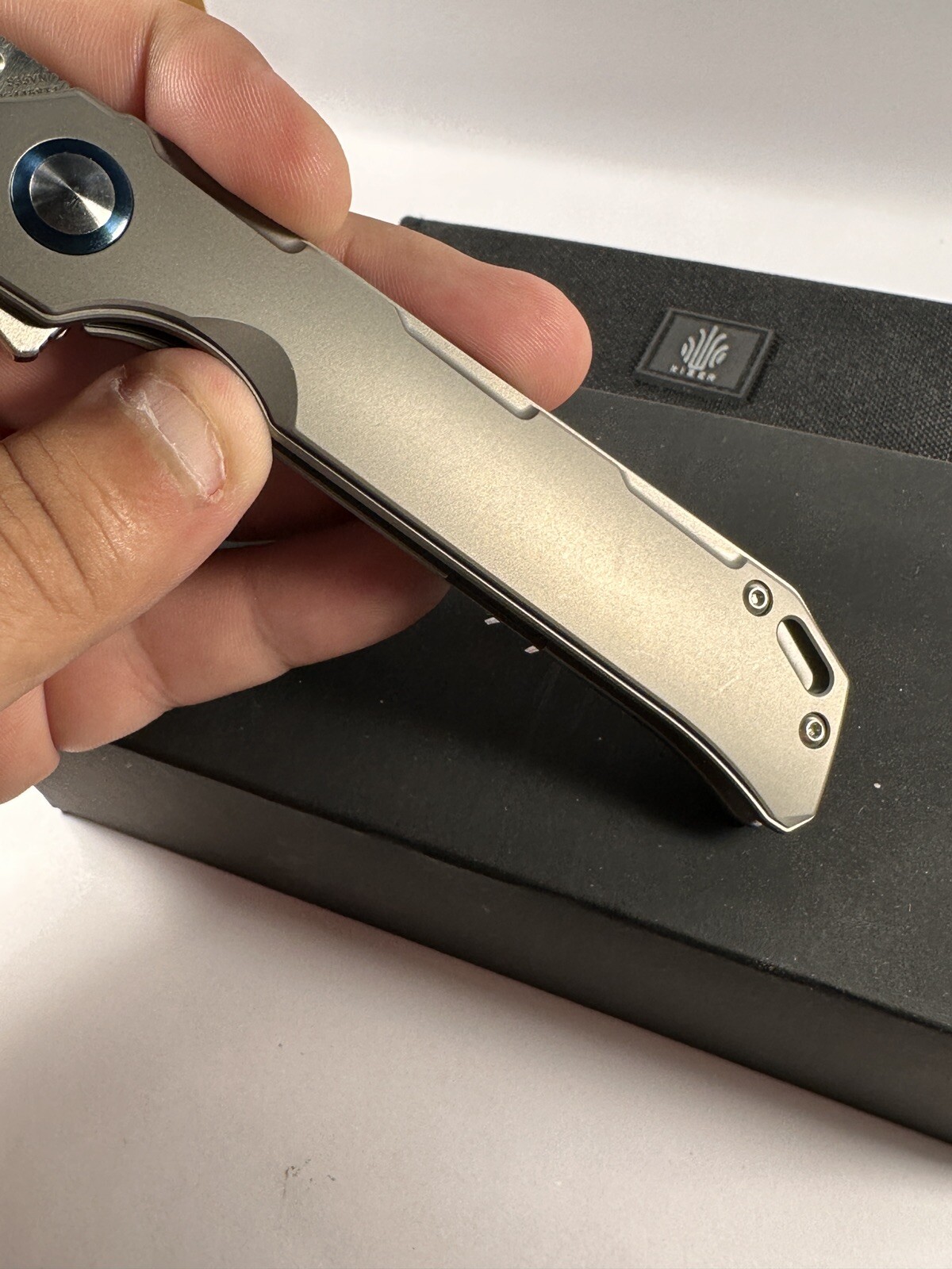 Kizer Begleiter Frame Lock Flipper Knife Titanium 3.5" Tanto | eBay