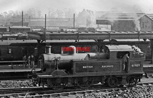 PHOTO LMS STANIER 2P 0-4-4T NO 41909 AT WATFORD JUNCTION 1948 | eBay