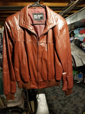 Pre-owned Men's Burgundy Leather Jacket, Adult Size 40, by Leather Loft ...