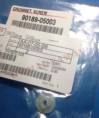 Toyota 90189-05003 GROMMET SCREW OEM | eBay