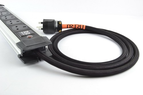 MCRU NO.1 MAINS POWER HUB - 4.6 OR 8 SOCKETS - FURUTECH'S NEW SILVER ...