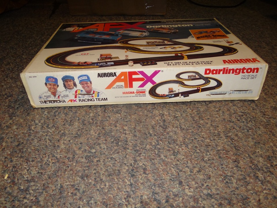 AURORA AFX 2444 MAGNA-SONIC Darlington Race Set w/Cars and Instructions ...