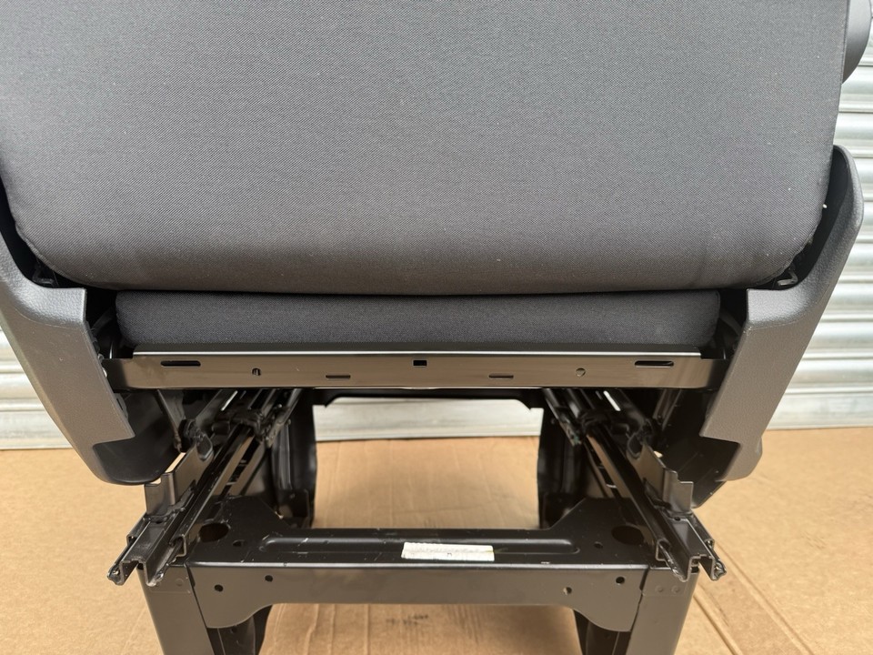 VW Crafter MAN TGE Front Single Passenger Seat & Base 2017-2024 #6 ...