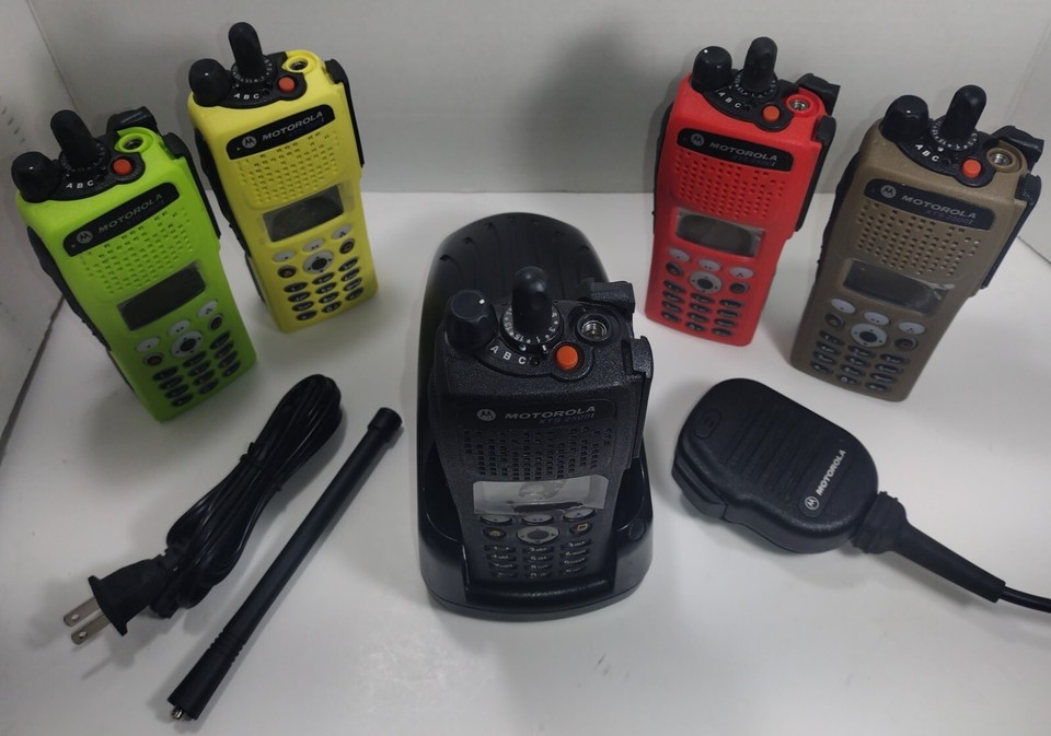 MOTOROLA XTS2500 III VHF H46KDH9PW7BN AES-256 Two Way Radio FPP or ...