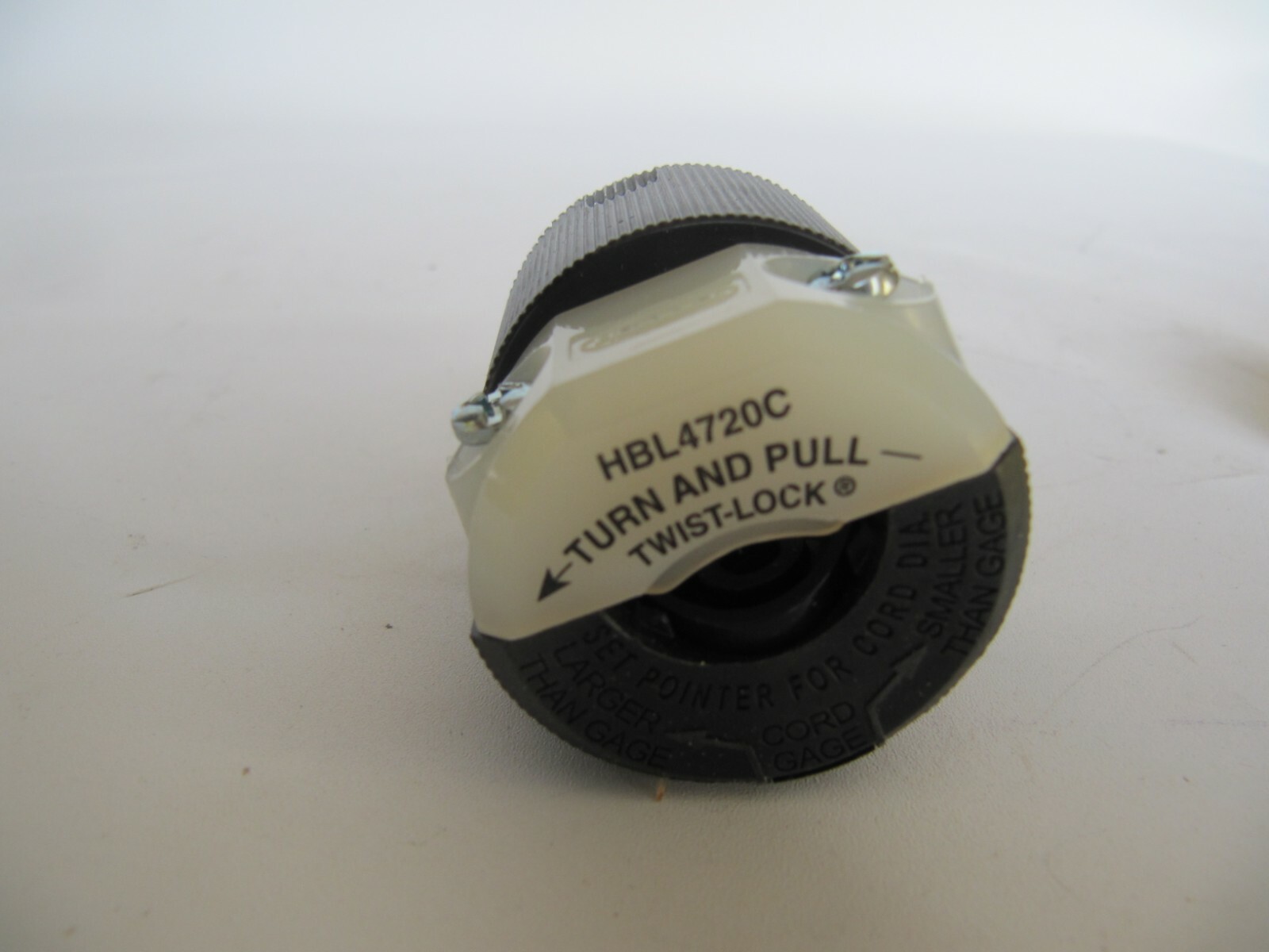 (NEW) Hubbell 15A 125V 2P 3W Twist-Lock Plug HBL4720C | eBay