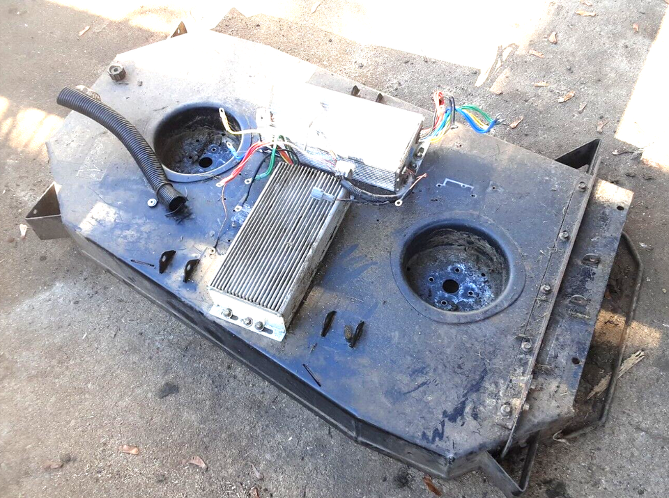Raven MPV 7100 Mower Deck assembly Sold For Parts. PICK UP ONLY OEM ...