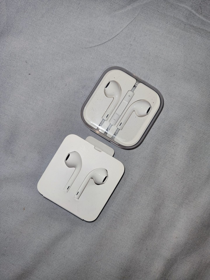 APPLE EARPOD'S, WIRED, EARBUD (IN-EAR), WHITE - 1 3.5mm JACK & 1 ...