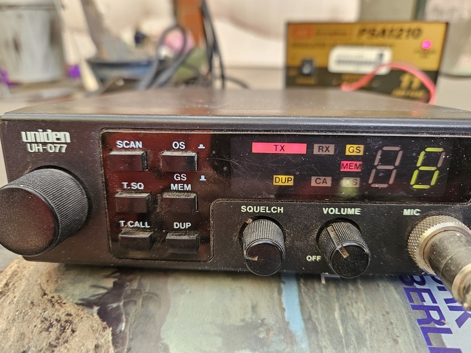 UNIDEN UH-077 40 CHANNEL UHF CB RADIO WITH ANTENNA. | eBay
