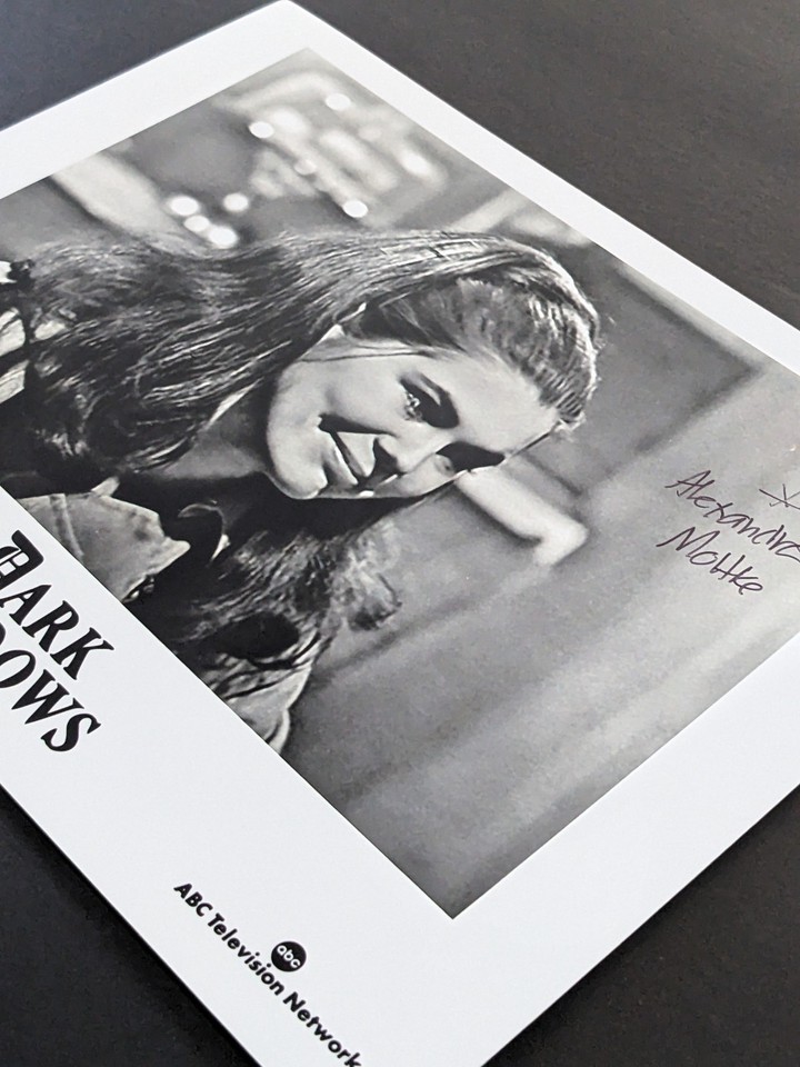 Alexandra Isles Moltke DARK SHADOWS signed 8x10 photo AUTOGRAPH coa | eBay