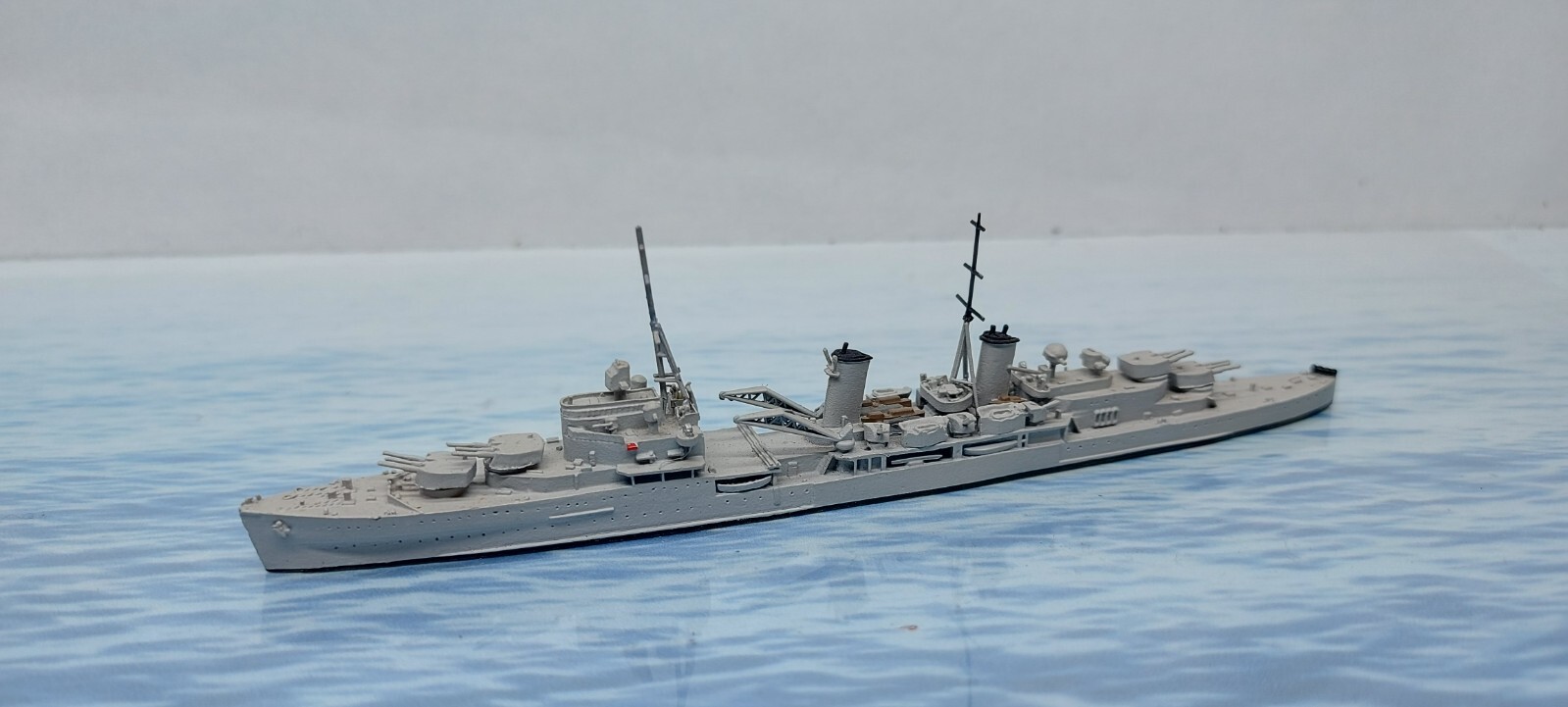 1/1250 1/1200 HMS Edinburgh light cruiser WW2 by Argonaut | eBay