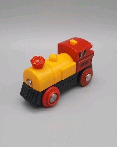 AS IS Brio Two Way Motorized Battery Powered Red and Yellow Train ...
