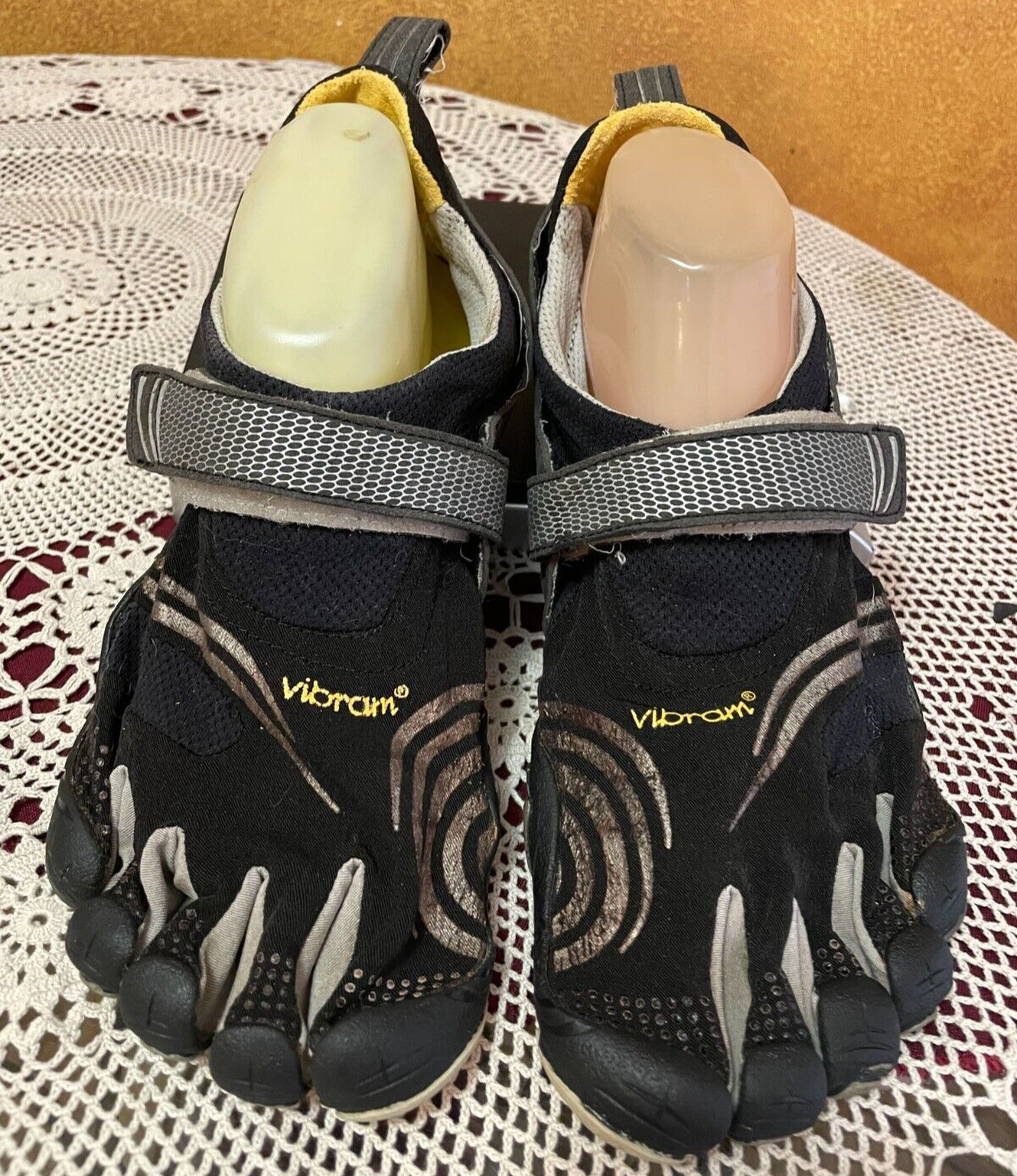 Women's Five Fingers VIBRAM Black Yellow Gray Barefoo… - Gem