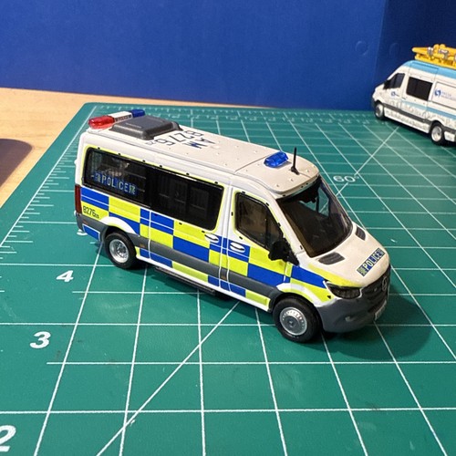 Tiny 1:76 Scale Hong Kong Police Mercedes Sprinter AM 8276 | eBay