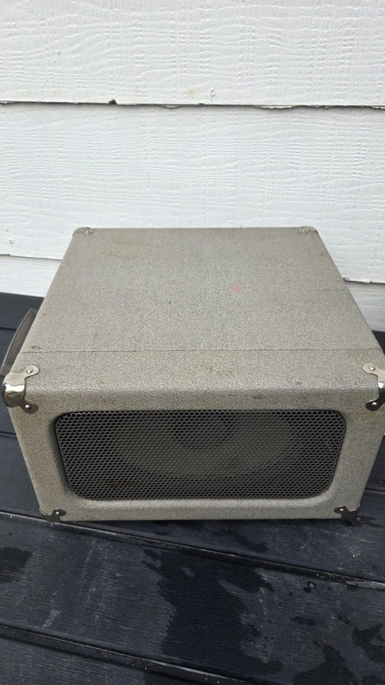 Newcomb Solid State Vintage 1970 s Portable Record Player EDT-10- Works | eBay