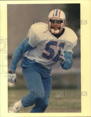 1988 Press Photo Houston Oilers Football Player Eric Fairs at Practice ...
