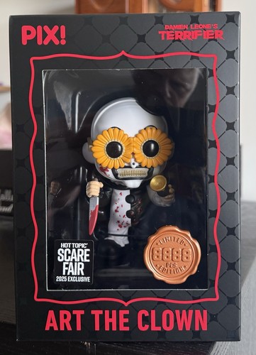 Thrilljoy Pix! ART THE CLOWN Terrifier 2025 Hot Topic Scare Fair LE ...
