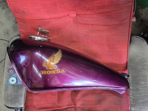 83 1983 Honda Magna V45 Fuel Tank Gas Petrol Vf750c Oem 750 with Key 83 ...