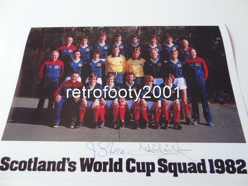 SCOTLAND 1982 WORLD CUP FINAL SQUAD JOCK STEIN & ALEX McLEISH SIGNED ...