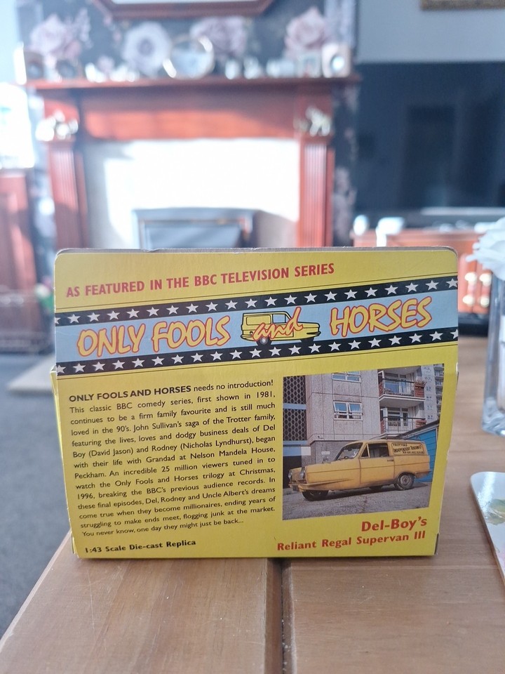 Only Fools And Horses Del-Boy's Reliant Van Die-Cast Replica Model ...