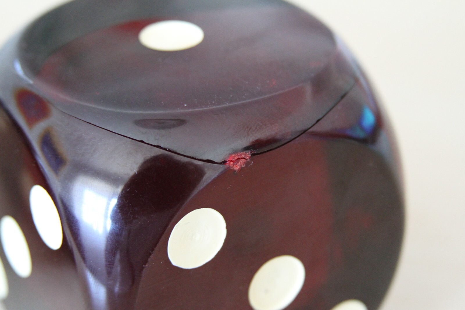 2x VINTAGE RARE BAKELITE 700gramm - 8,5 CM SELTENER WÜRFEL BAKELIT ...