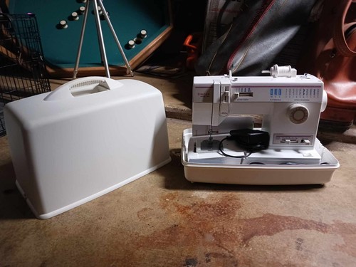 Singer Sewing Machine Model 9410 Tested Works With Foot Pedal | eBay