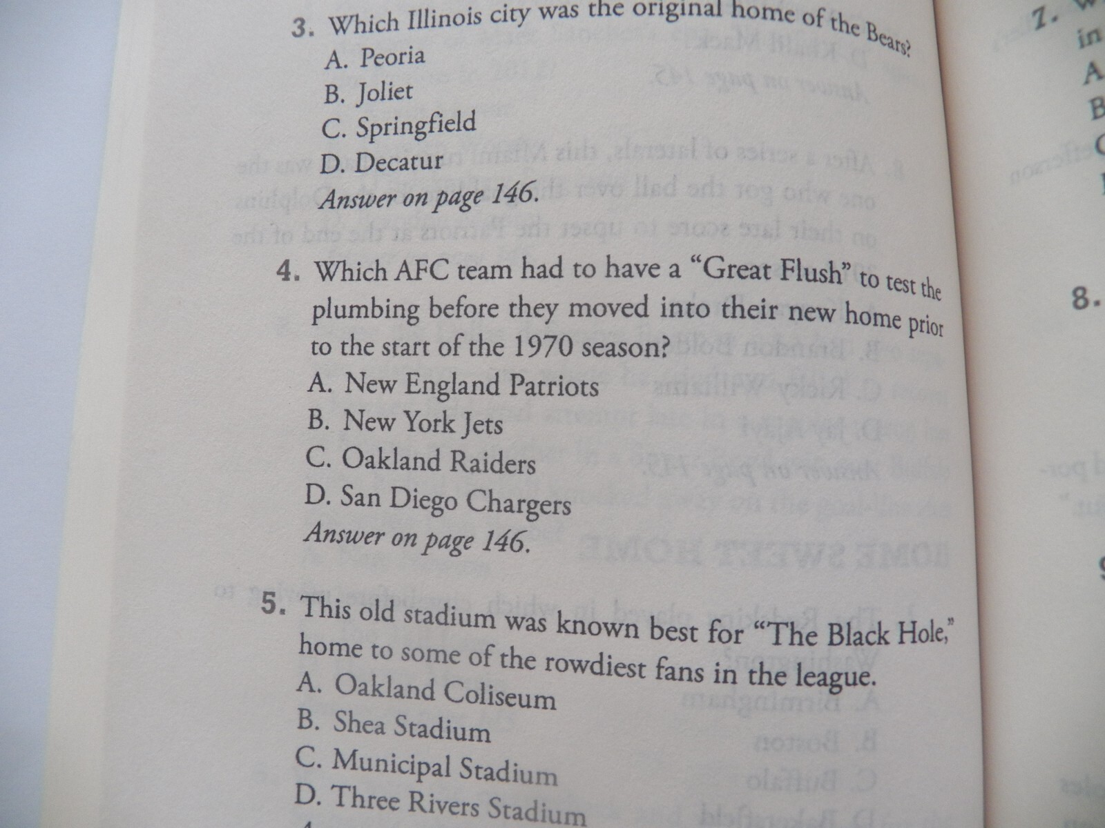 The Ultimate Football Trivia Book : 600 Questions for the Super-Fan by ...