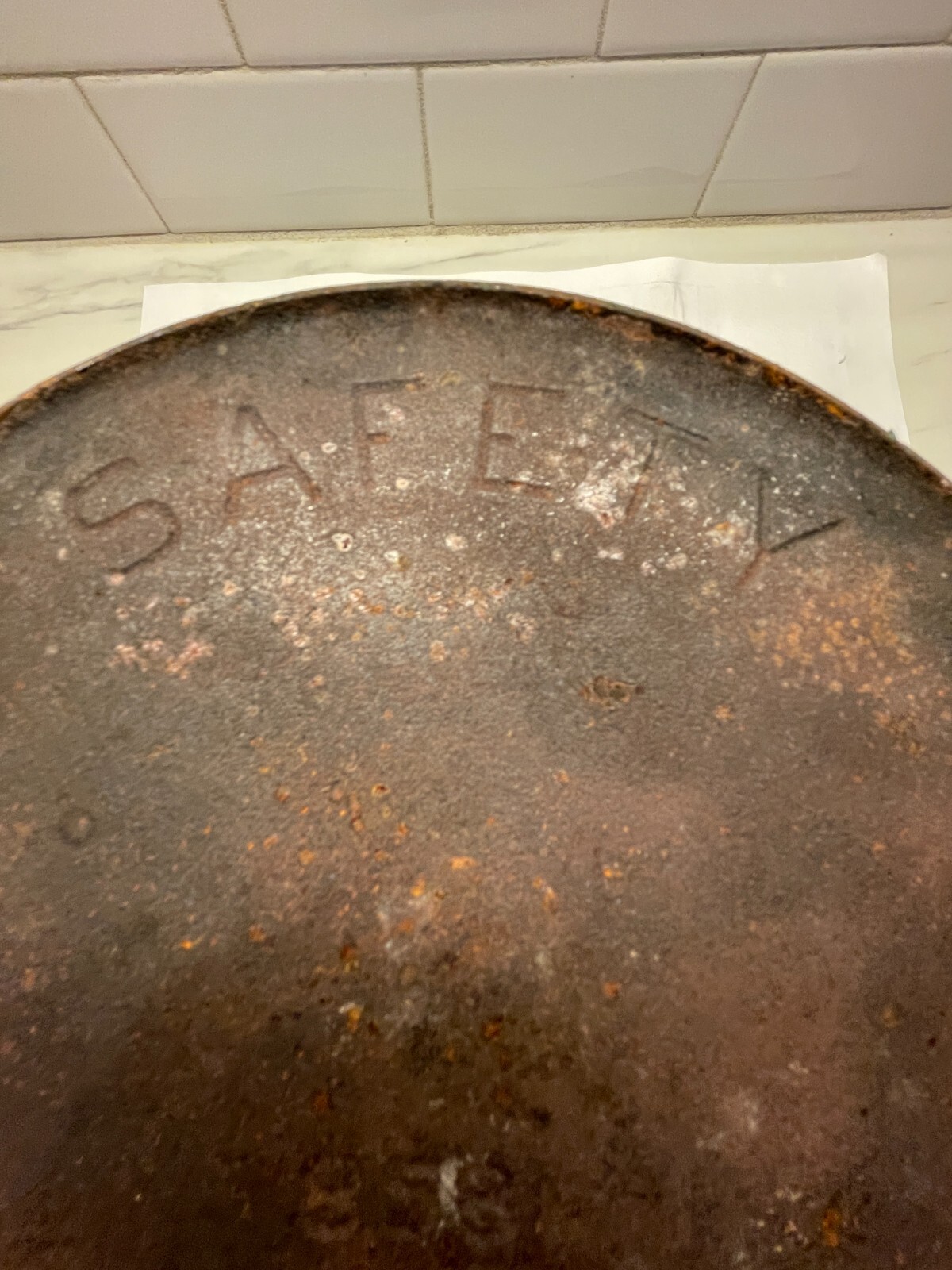 RARE ANTIQUE GRISWOLD CAST IRON KETTLE BEAN POT MARKED # 8 SAFETY 858 ...