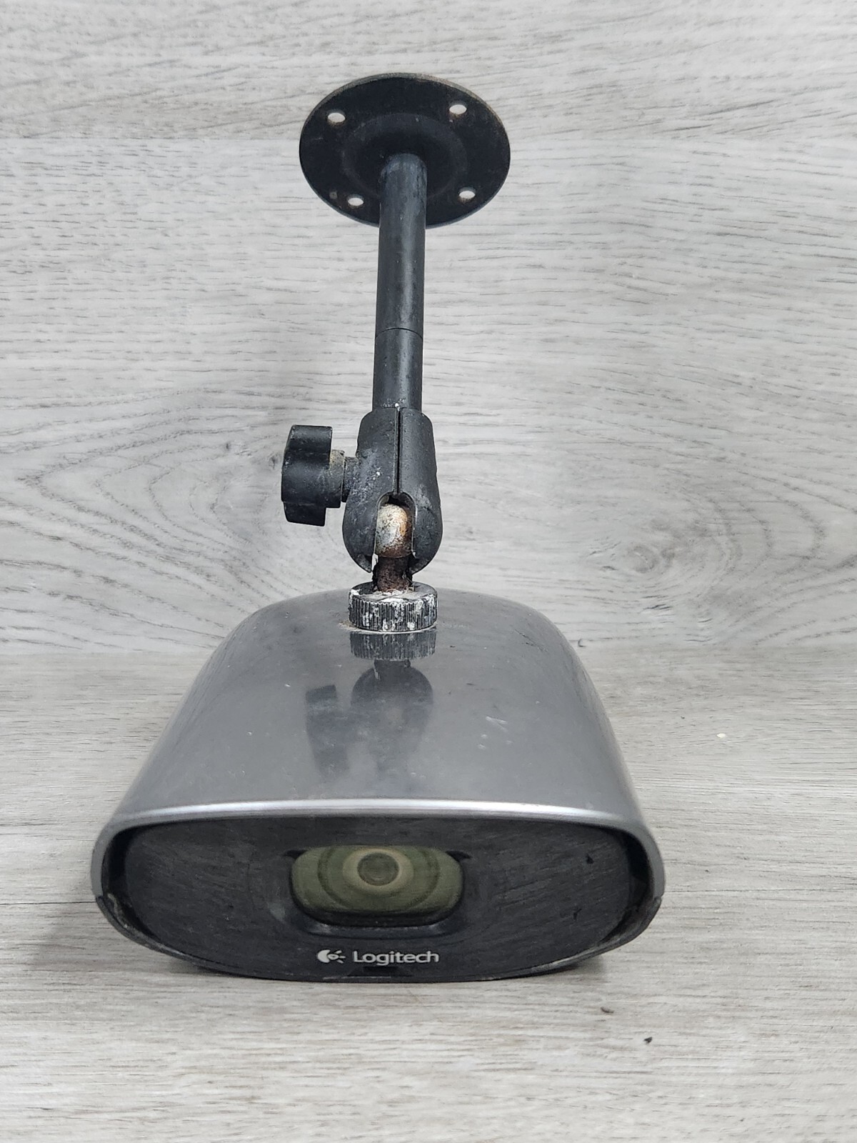 Logitech Alert 700e Outdoor Camera w/Nightvision And 8GB SD Card NOT ...