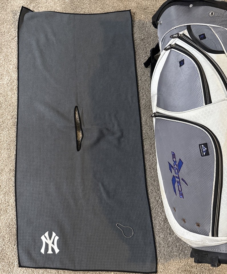 New York Yankees Golf Bundle Exotics Cart Bag ProV1 Balls Accessories ...