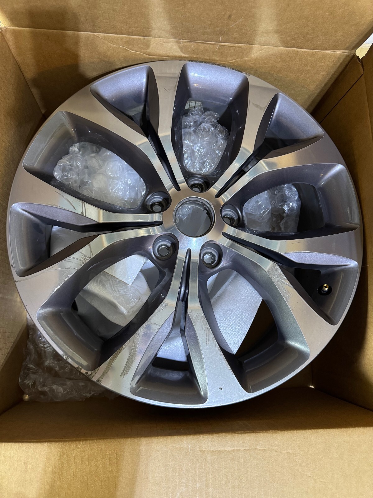 Chrysler Pacifica 2017-2019 20" OEM Wheel Rim - Cracked Inner Lip | eBay