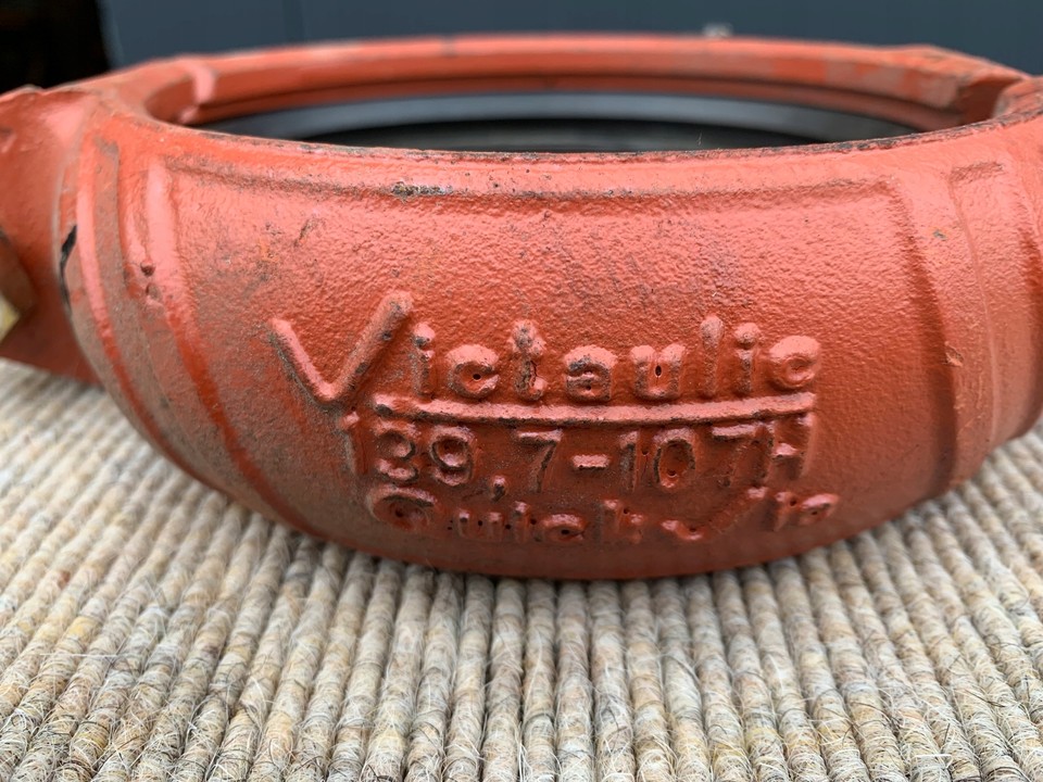 Victaulic QuickVic STYLE 139.7 style 107H rigid connector, /#8 NA1M ...