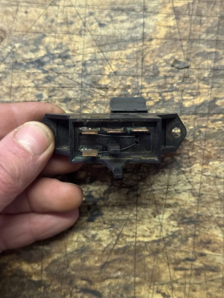 1985-89 Firebird Trans Am Power Hatch Trunk Release Switch Button OEM ...