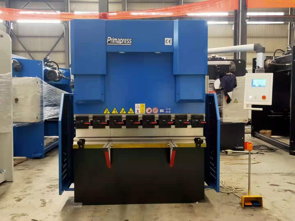 CNC Press Brake - 69Ton 5ft with Cybelic Touch Screen Programmable ...