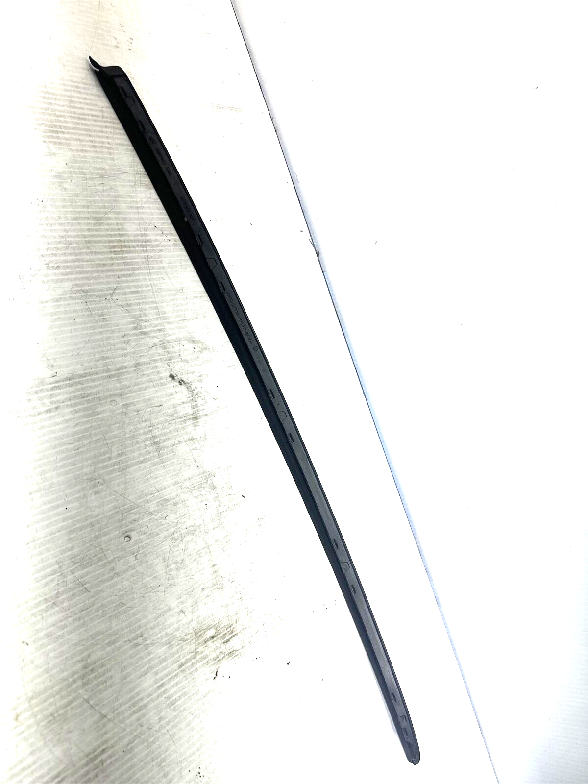 2013-2018 AUDI S8 - LEFT Windshield SIDE TRIM / SEAL 4H0854327 | eBay