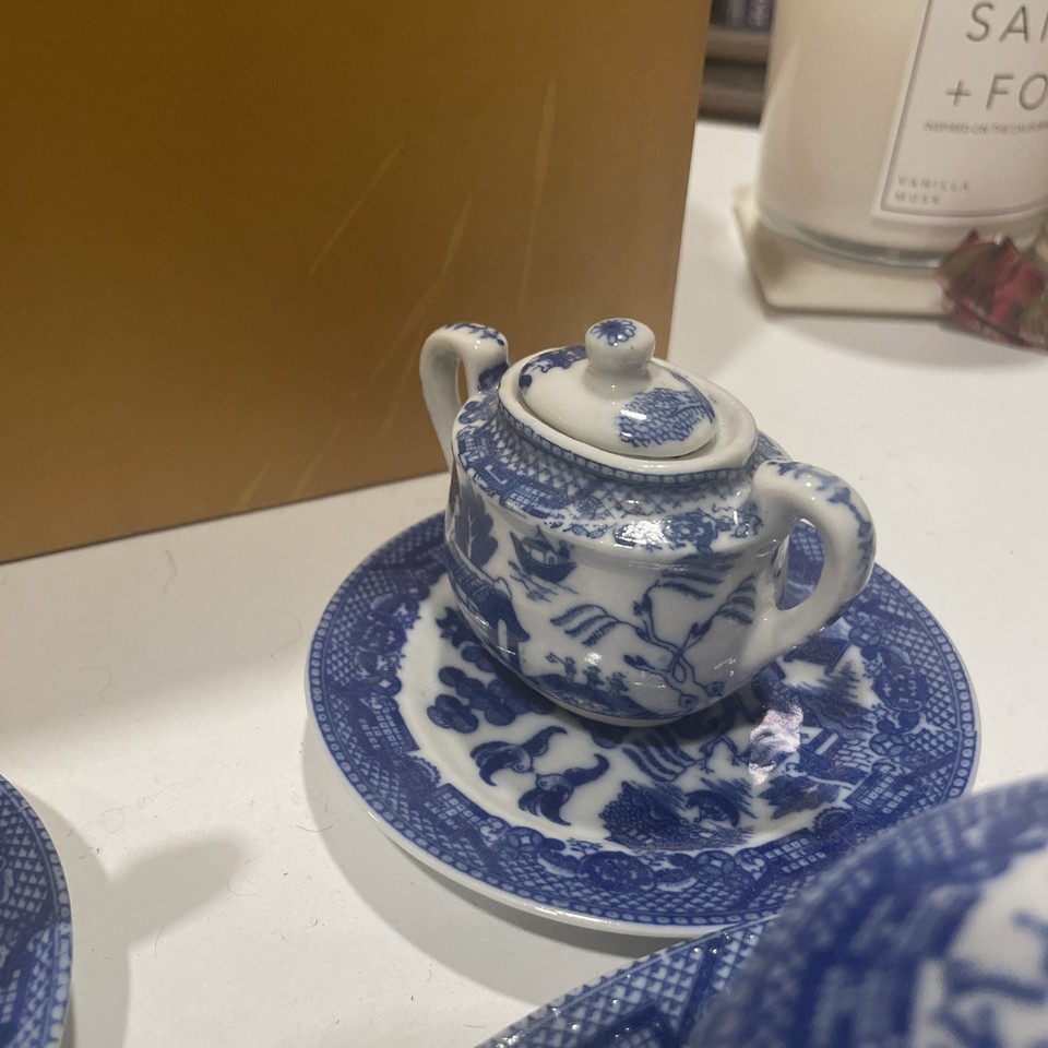 Vintage Mini Blue Willow Pattern Doll 28PC Tea Set | eBay