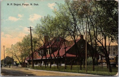 FARGO, North Dakota Postcard "NORTHERN PACIFIC RAILROAD DEPOT" / 1911 ...