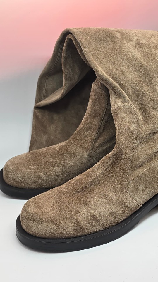 $389 Stuart Weitzman Mercer Bold SW Logo Slouch Boots Women's Beige ...