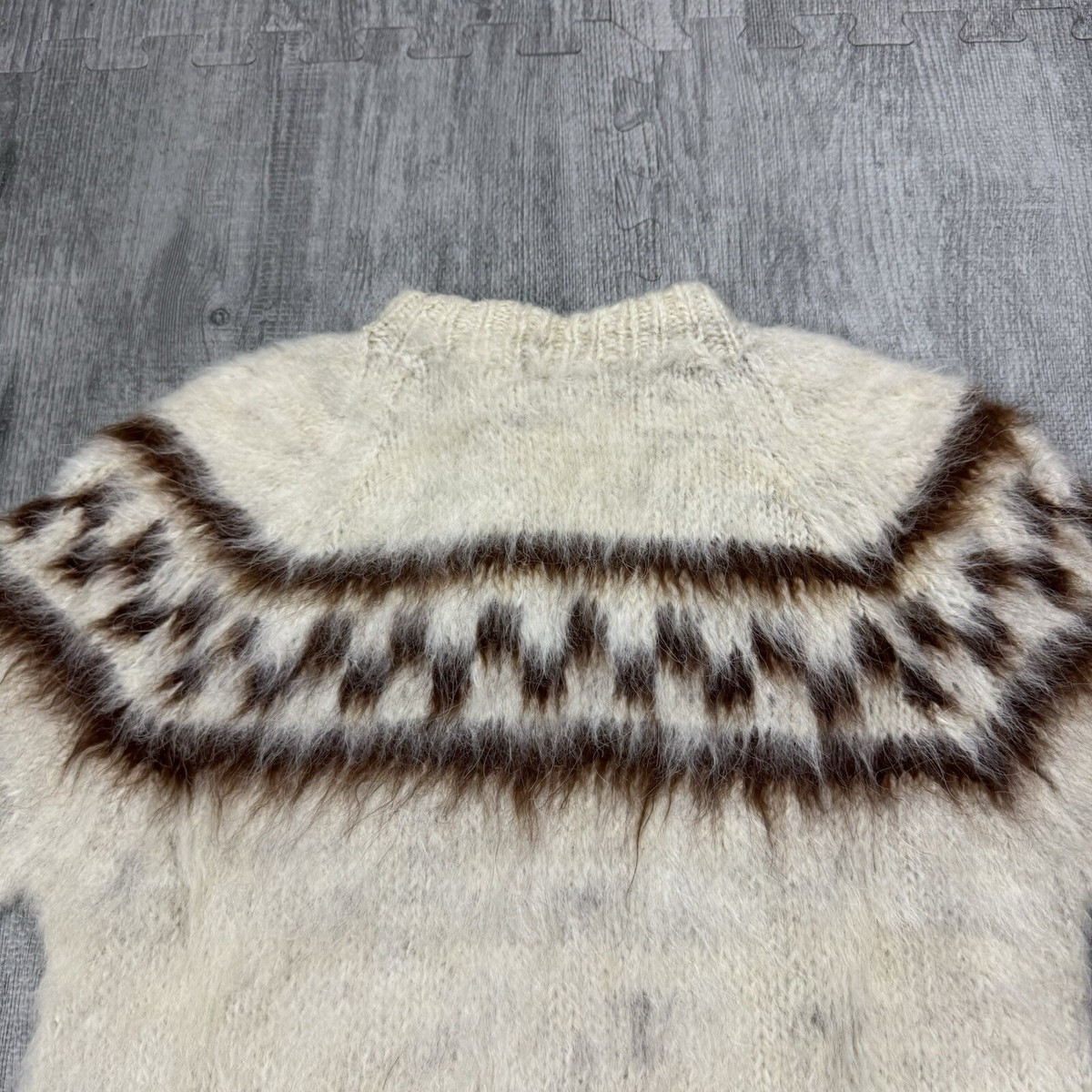 VTG LA VICUNA 100% ALPACA FUZZY SHAGGY BOLIVIAN KNIT SWEATER VTG LA VICUNA 100% ALPACA FUZZY SHAGGY BOLIVIAN KNIT SWEATER