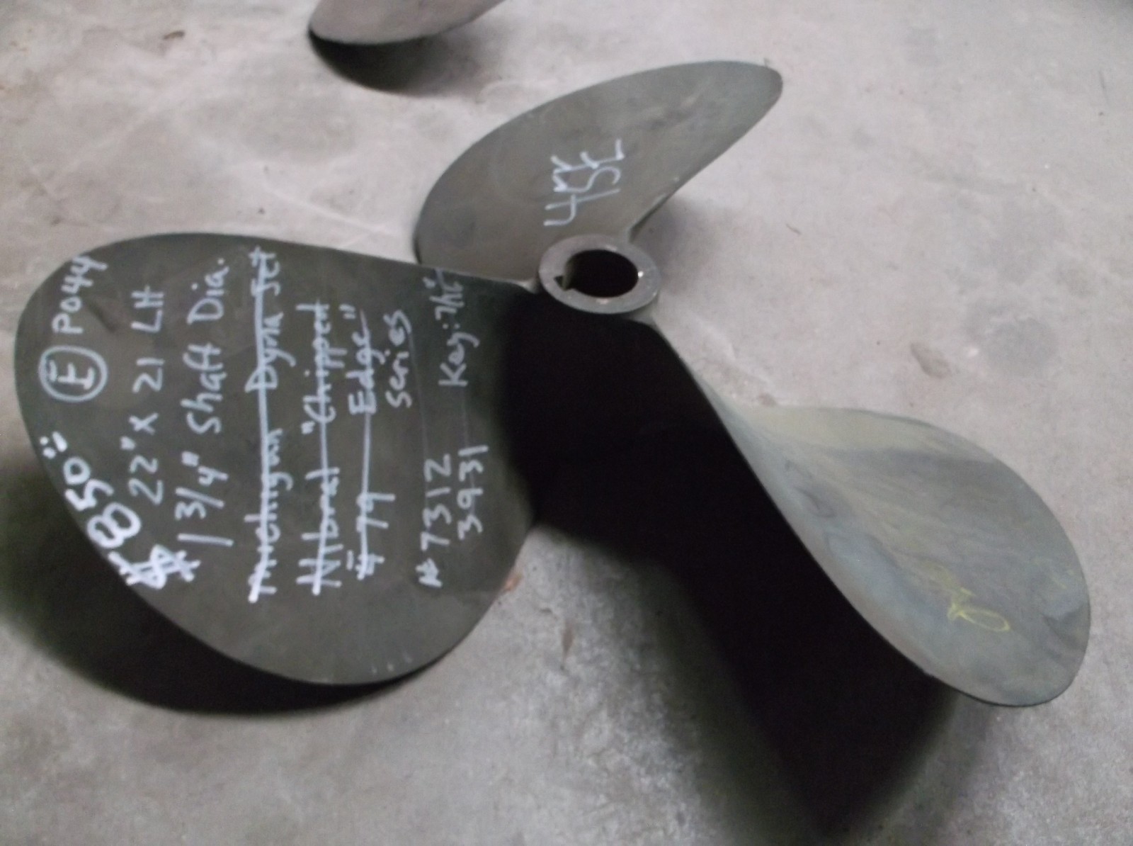 22 inch x 21 Pitch NIBRAL 3 Blade LH Propeller 1.75 inch Bore - 45E | eBay