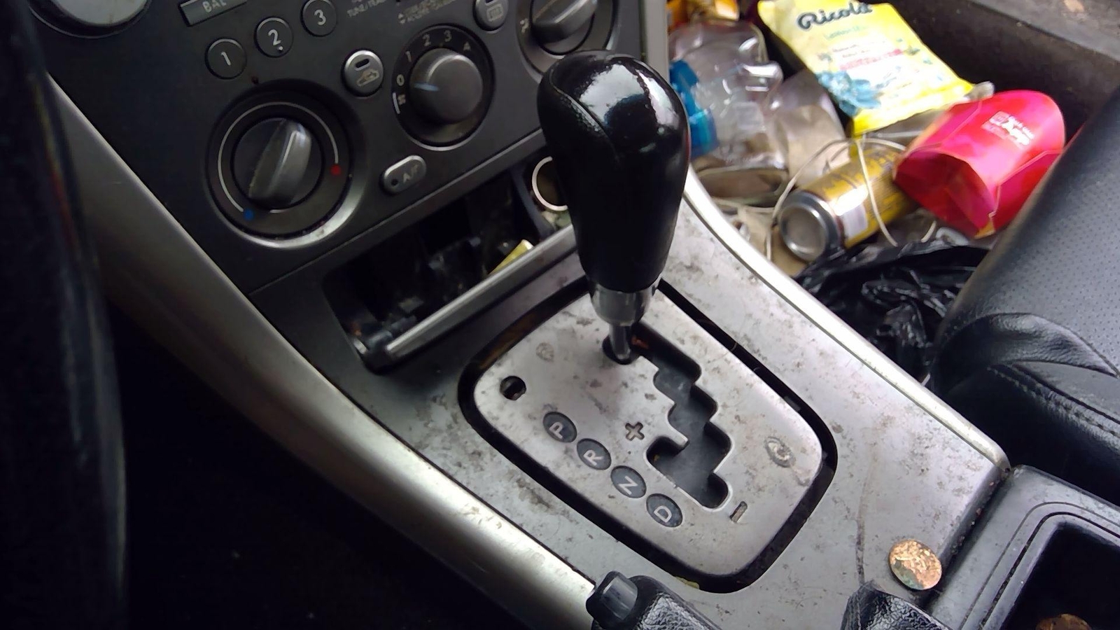 2009 Subaru Legacy Shifter Assembly w/ Cable Sedan (4 Speed Automatic ...