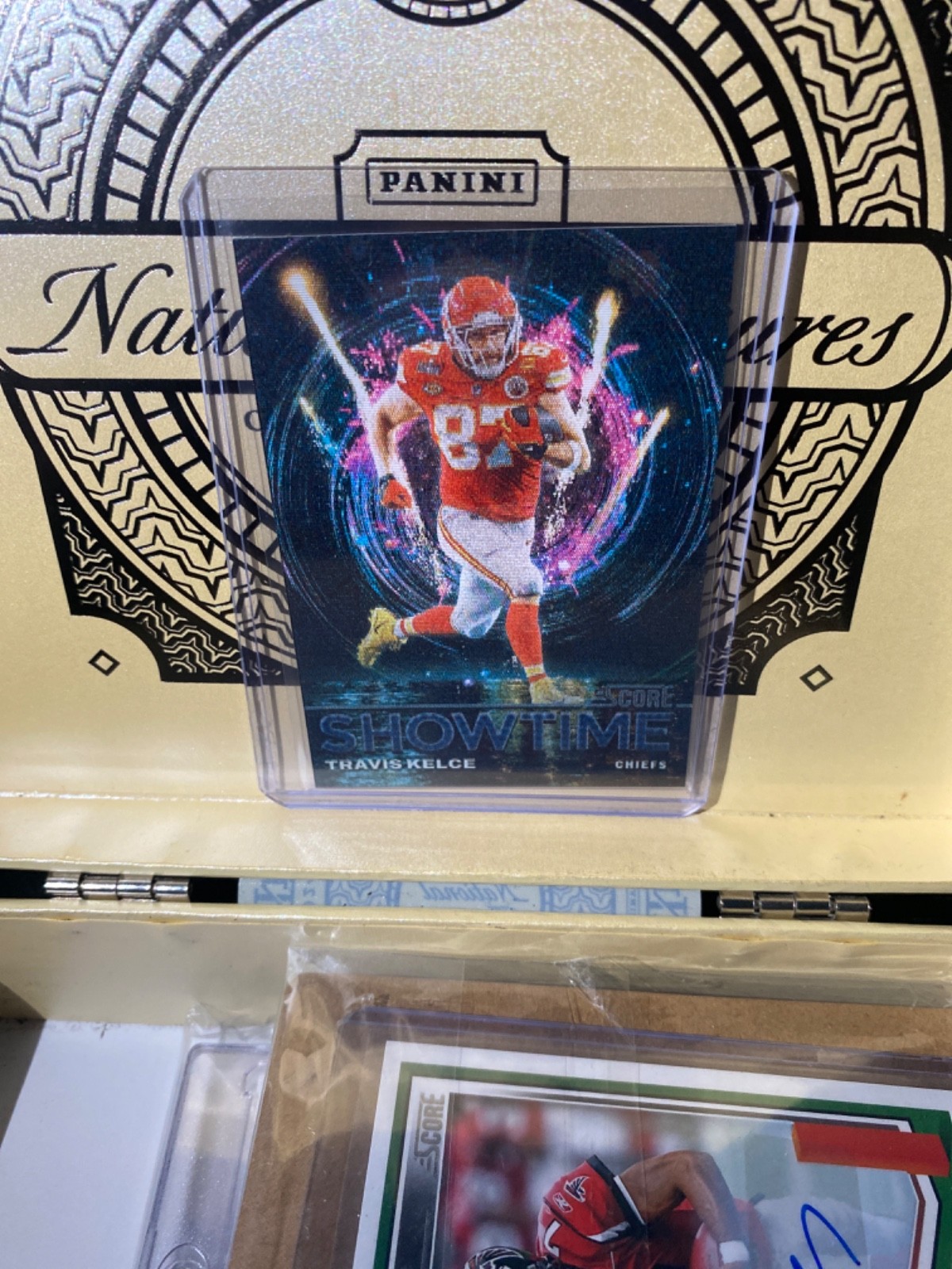 Travis Kelce 2024 Score #17 Showtime /(SSP) Price Guide - Sports Card ...