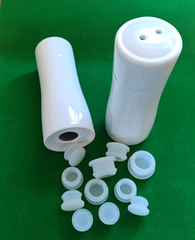 Pair of Replacement Salt & Pepper Pot Shakers Silicone Stoppers Hole ...