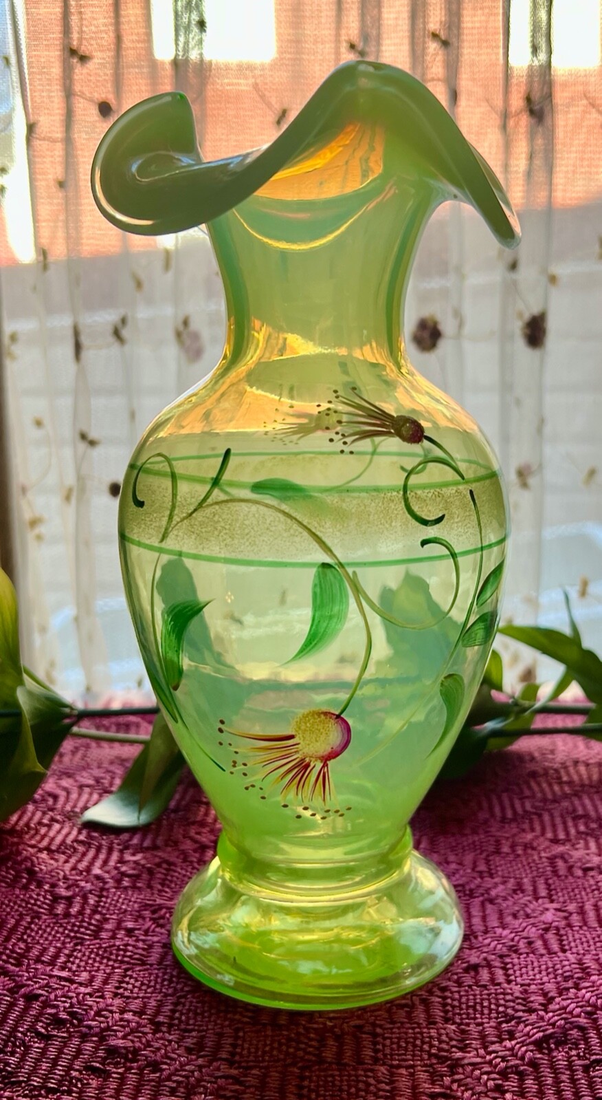 VHTF Fenton**KEY LIME HAND PAINTED TRI-FINISH VASE** QVC... #C8556 ...