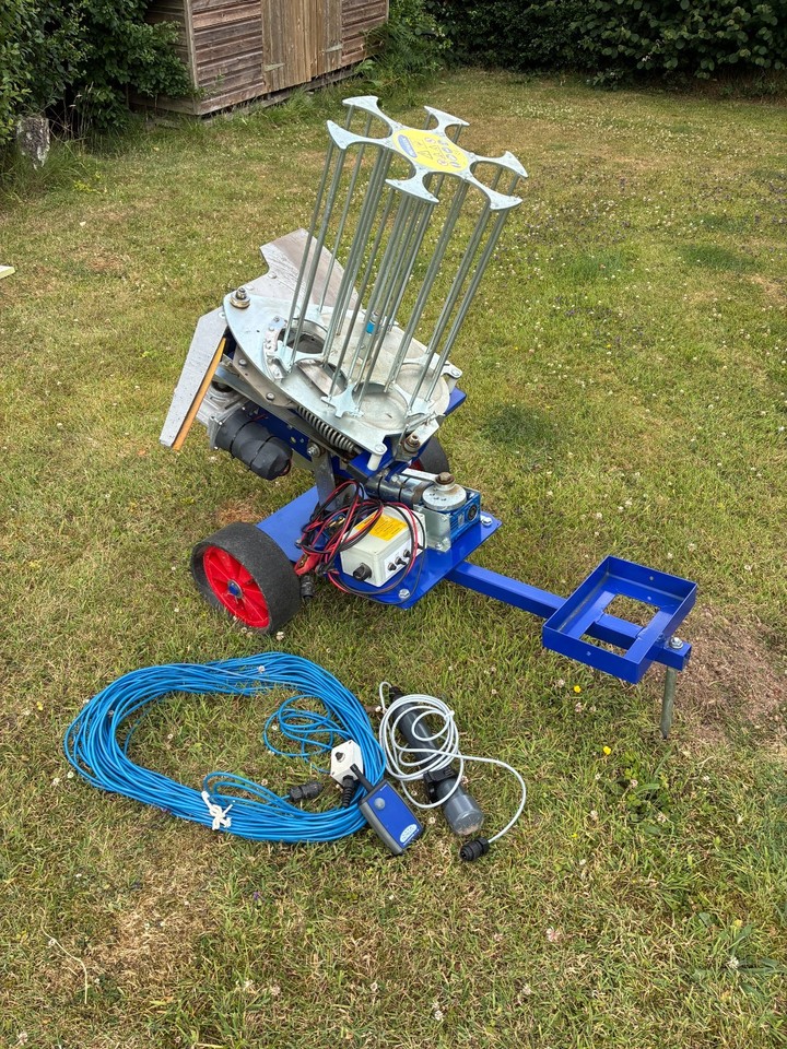 Promatic Harrier automatic clay pigeon trap, mint condition | eBay UK