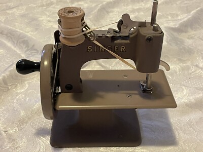 Sewing Machines - Sewing Machine Salesman Sample