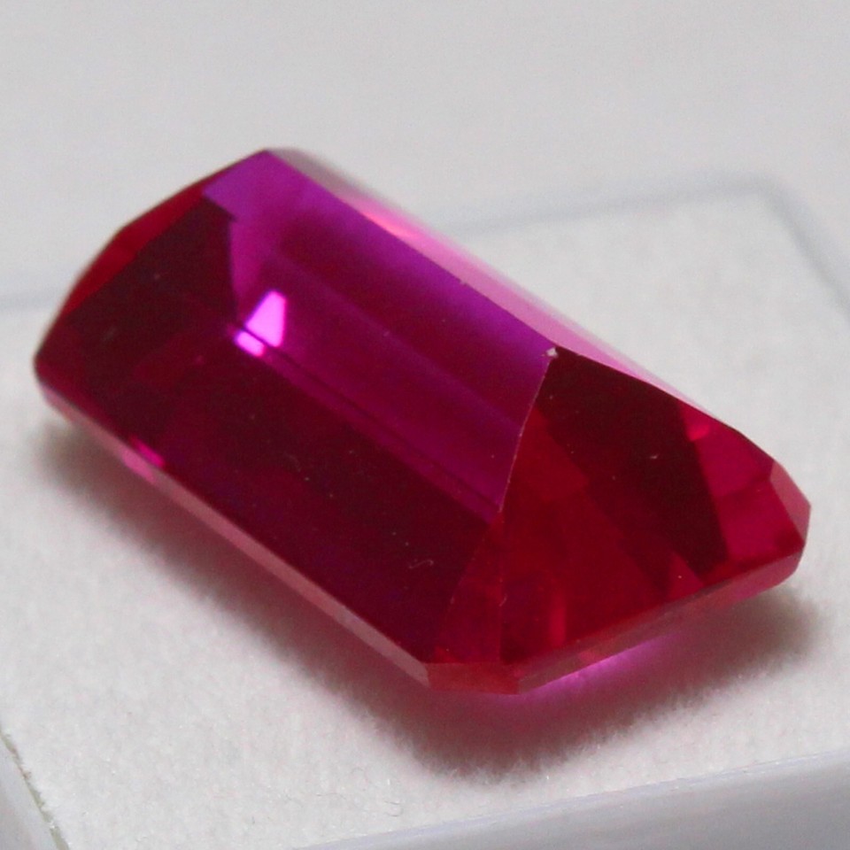 Natural 18.10 Ct Certified Utah Red Beryl Bixbite 18x11 MM Emerald ...