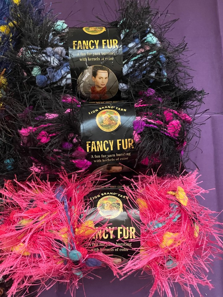 Lion Brand FANCY FUR - Super Bulky Weight Nylon / Polyester Eyelash ...