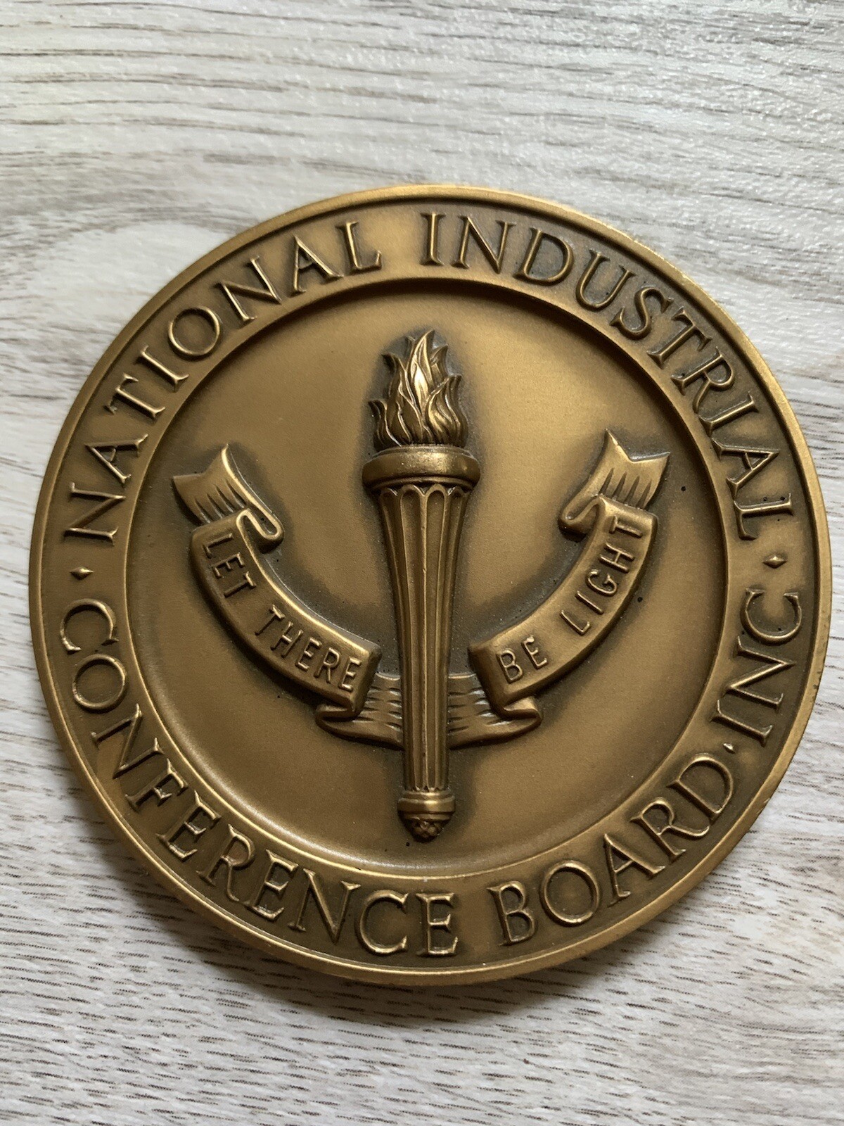 Vintage NATIONAL INDUSTRIAL CONFERENCE BOARD 3” Bronze Medal Medallic ...