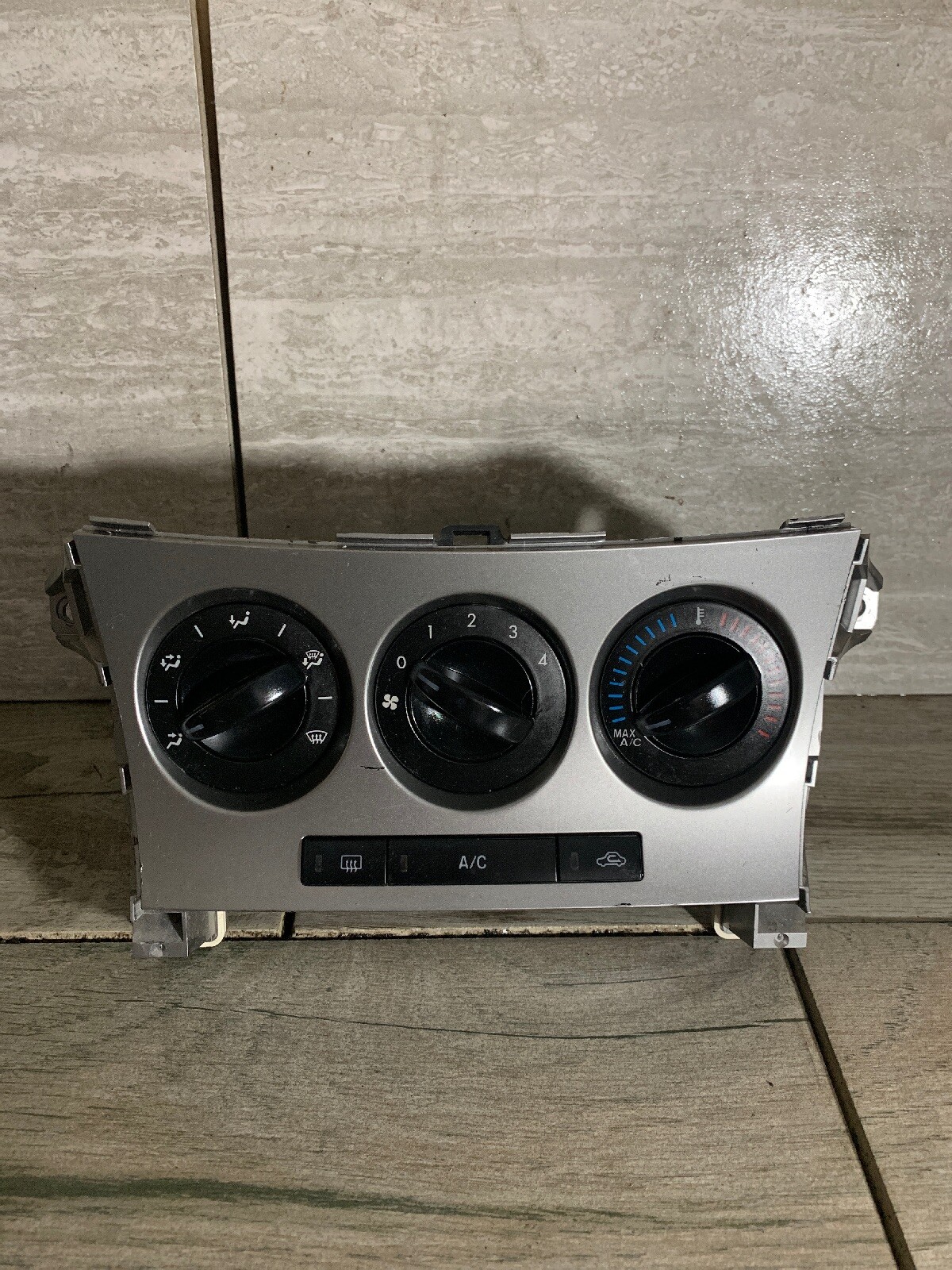 10 11 MAZDA 3 CLIMATE CONTROL PANEL TEMPERATURE UNIT A/C HEATER OEM ...